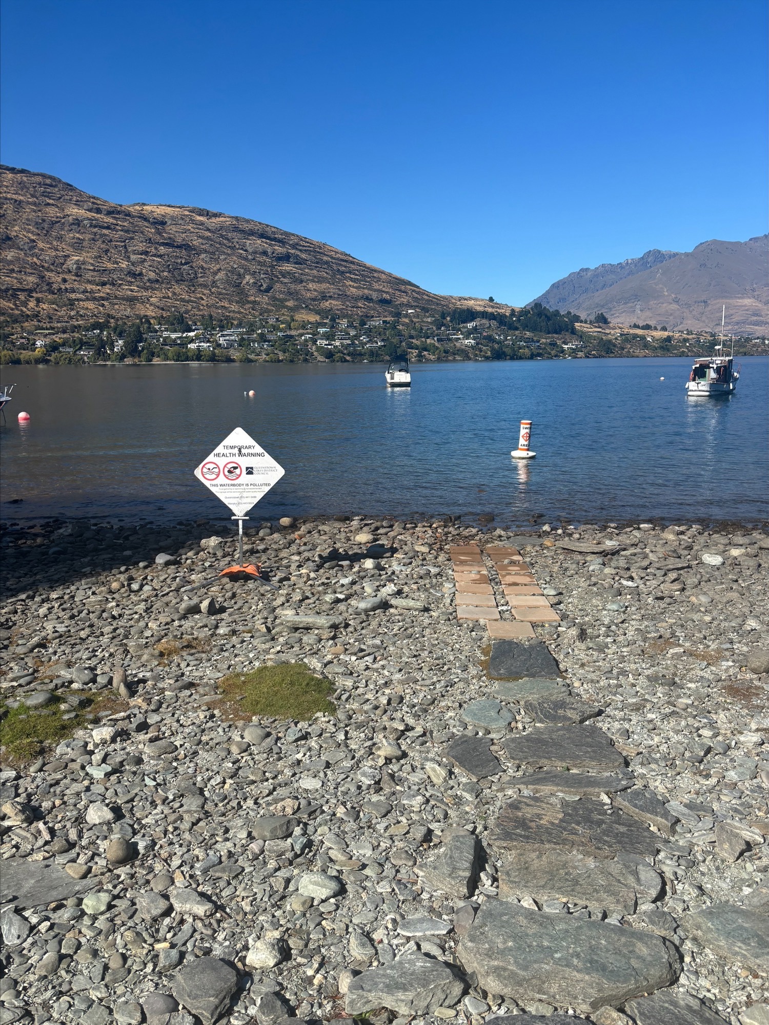 25 03 06 Wastewater spill enters Lake Whakatipu by Frankton Marina | Queenstown Lakes District ...